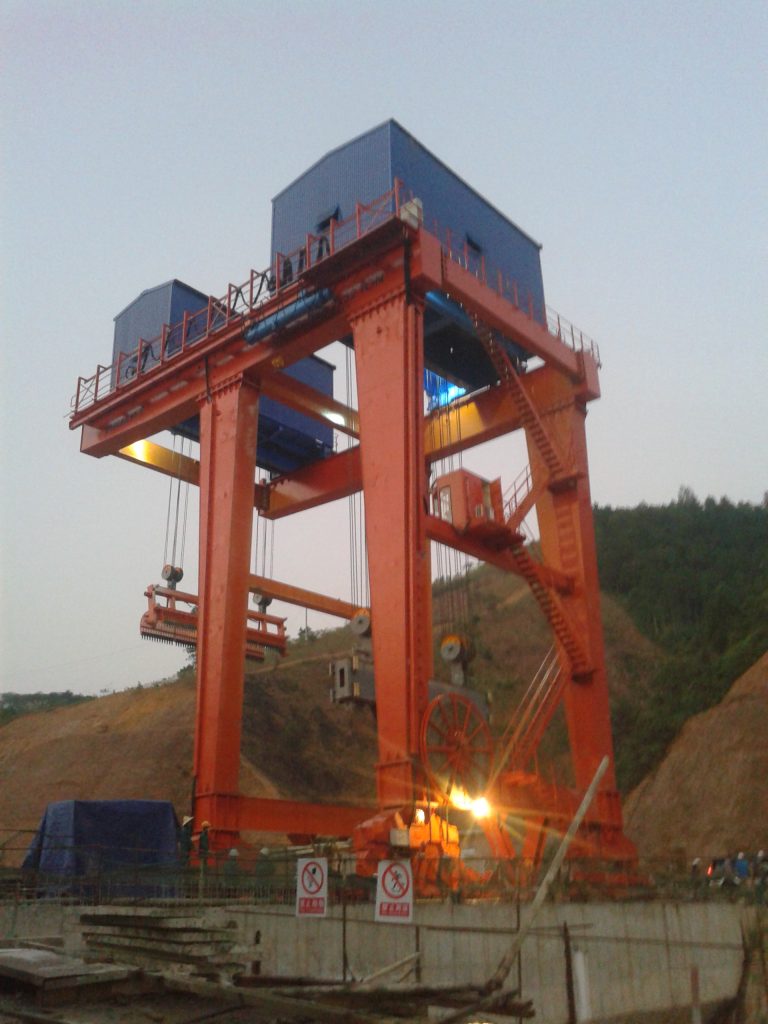 GATE HANDLING CRANE (2x100) TONS - VINH HA HYDROPOWER PLANT - Vinalift