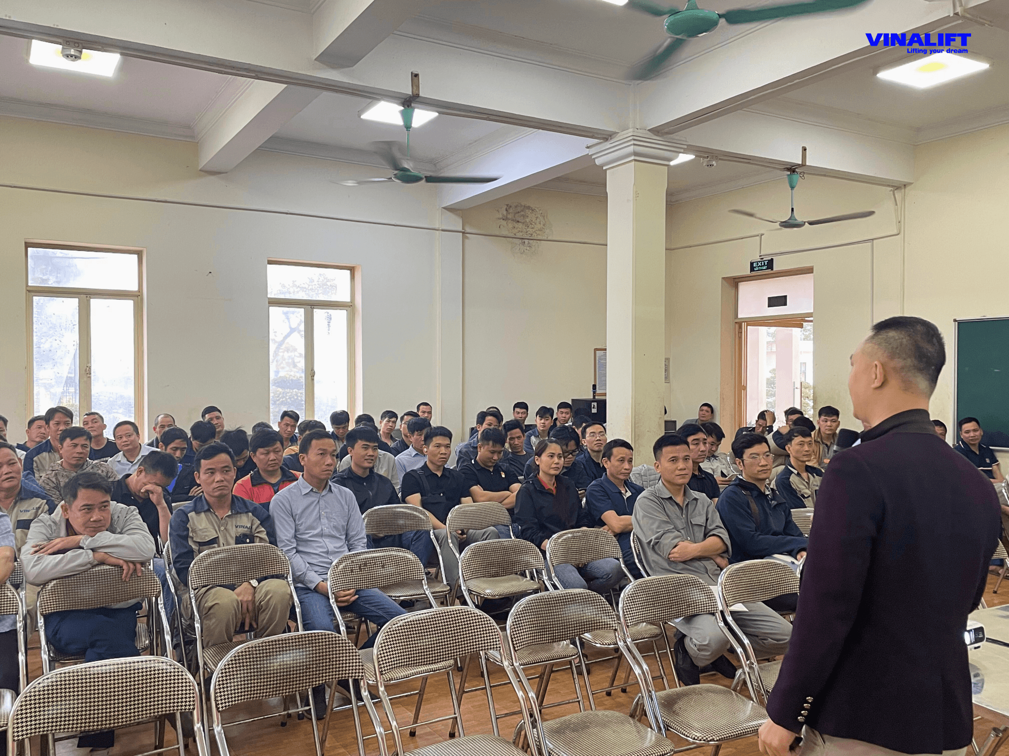 TOP 5 HÃNG TÀU LỚN NHẤT THẾ GIỚI 2025 - Vinalift