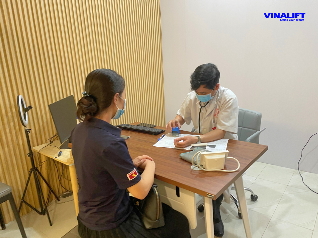 TOP 5 HÃNG TÀU LỚN NHẤT THẾ GIỚI 2025 - Vinalift